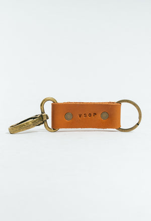 Akomplice VSOP x Pavo - V Key Ring, Leather – The Giant Peach